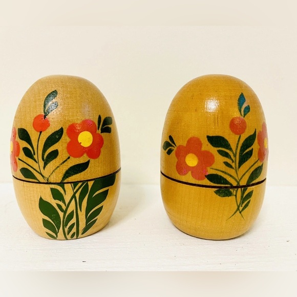 Accents | Vintage Poland Hand Painted Wooden Egg W Spring Bobble Head ...